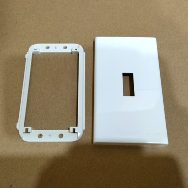 Mặt CB cóc Panasonic – wide series WEV7061SW – Halula